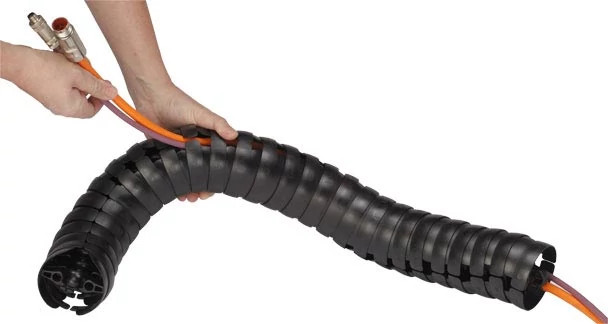 triflex® Robot: Tough Resistance for Maximum Cable Protection