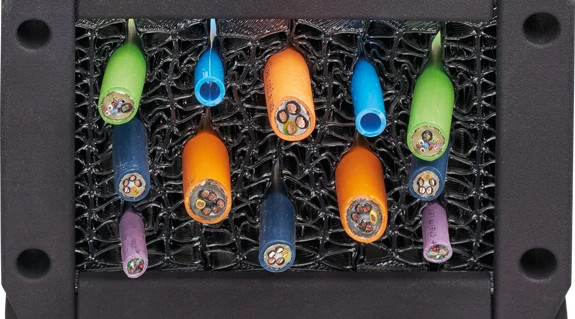 Strain relief for cables | Versatile and quick to install | igus®