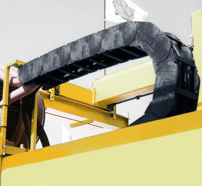 Cable Carriers | E4/light Application Examples