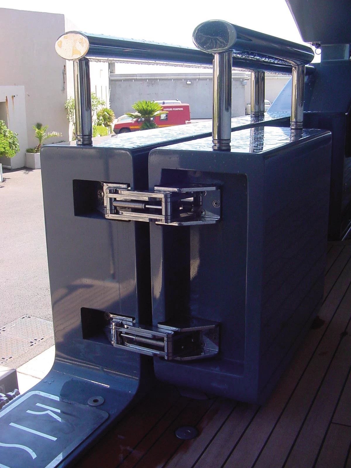 Heavy-duty plain bearings for hinges in shipbuilding | igus® | igus ...