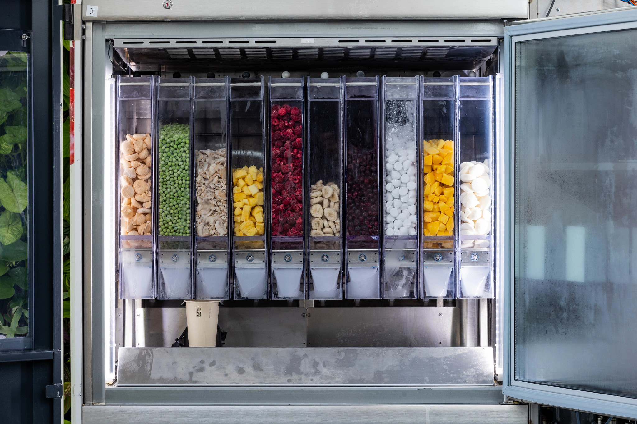 Alberts One robotic vending machine for healthy snacks