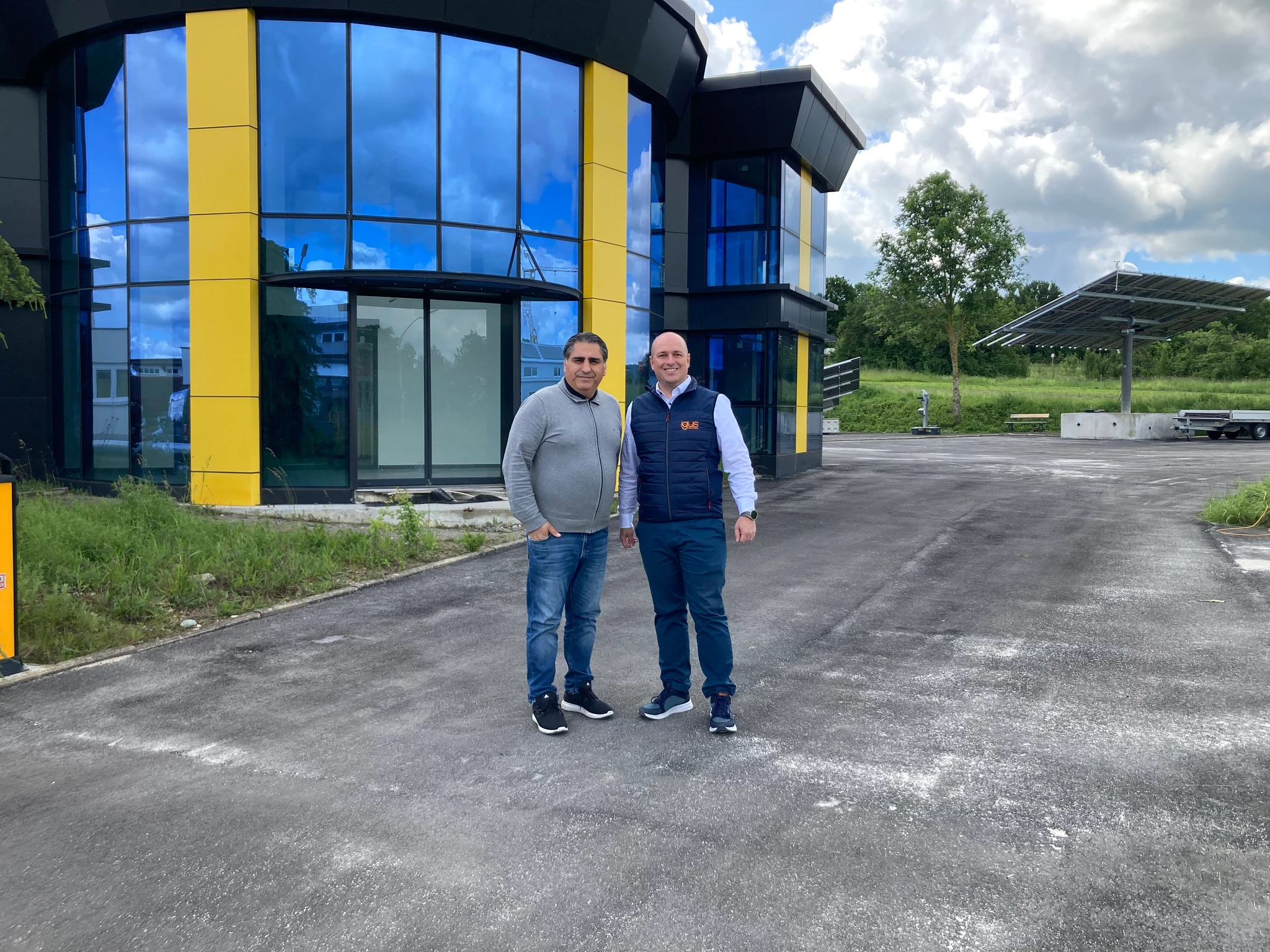 Maximum luminous efficacy for maximum energy yield