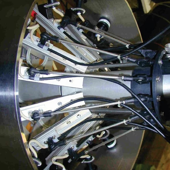 plastic plain bearing in use on oil platform