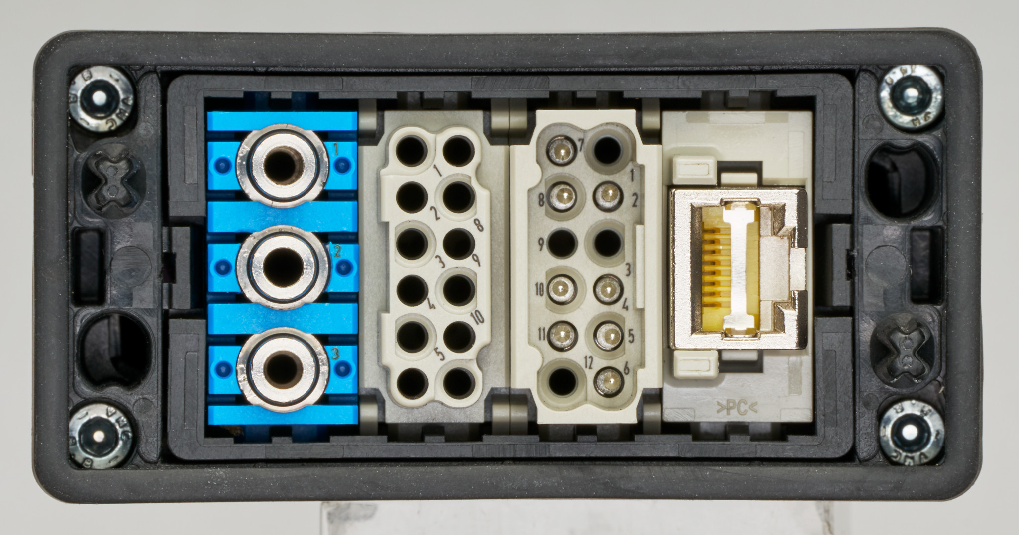 Module Connect: Custom Modular Connectors for Cables | igus®