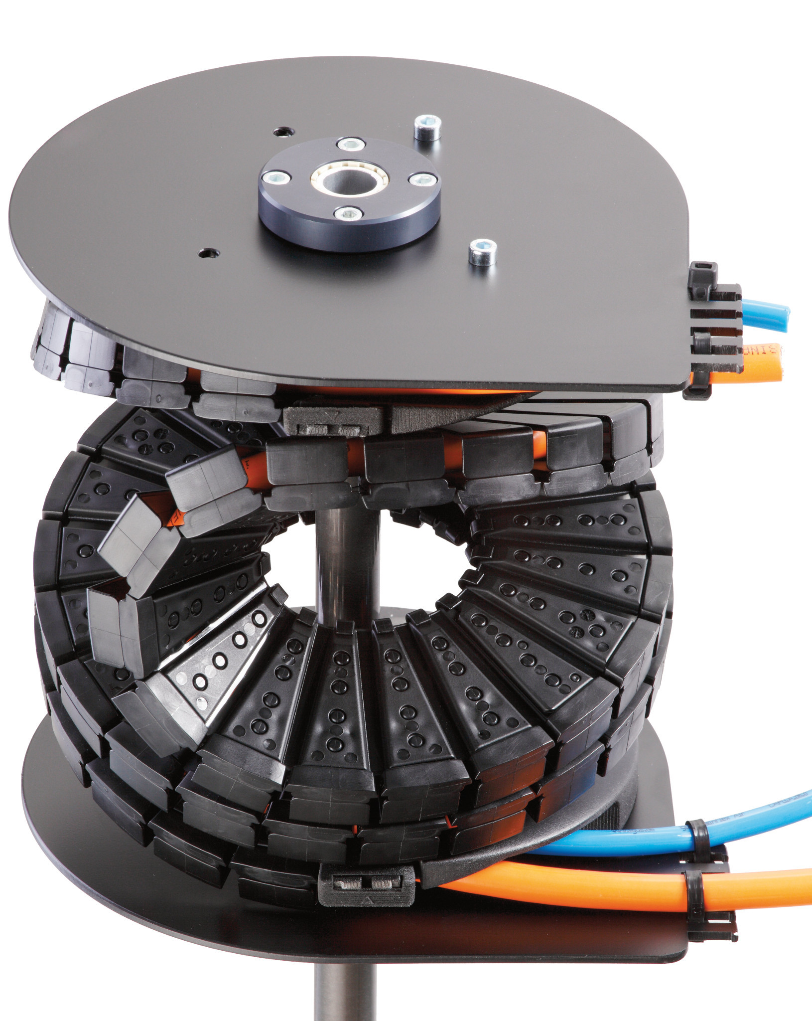 Cable chains for rotary and circular motions | igus®