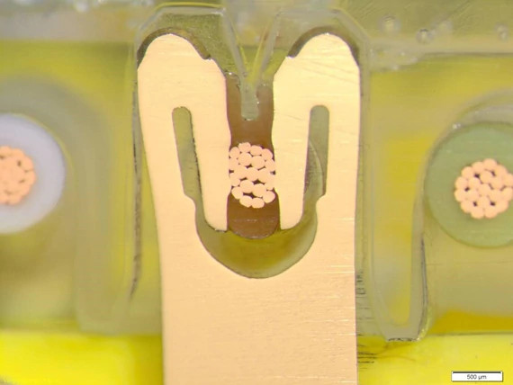 Insulation displacement technology in moving cable systems - igus ...