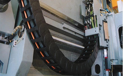 Plastic Parts Used in the Machine Tools Industry | igus®