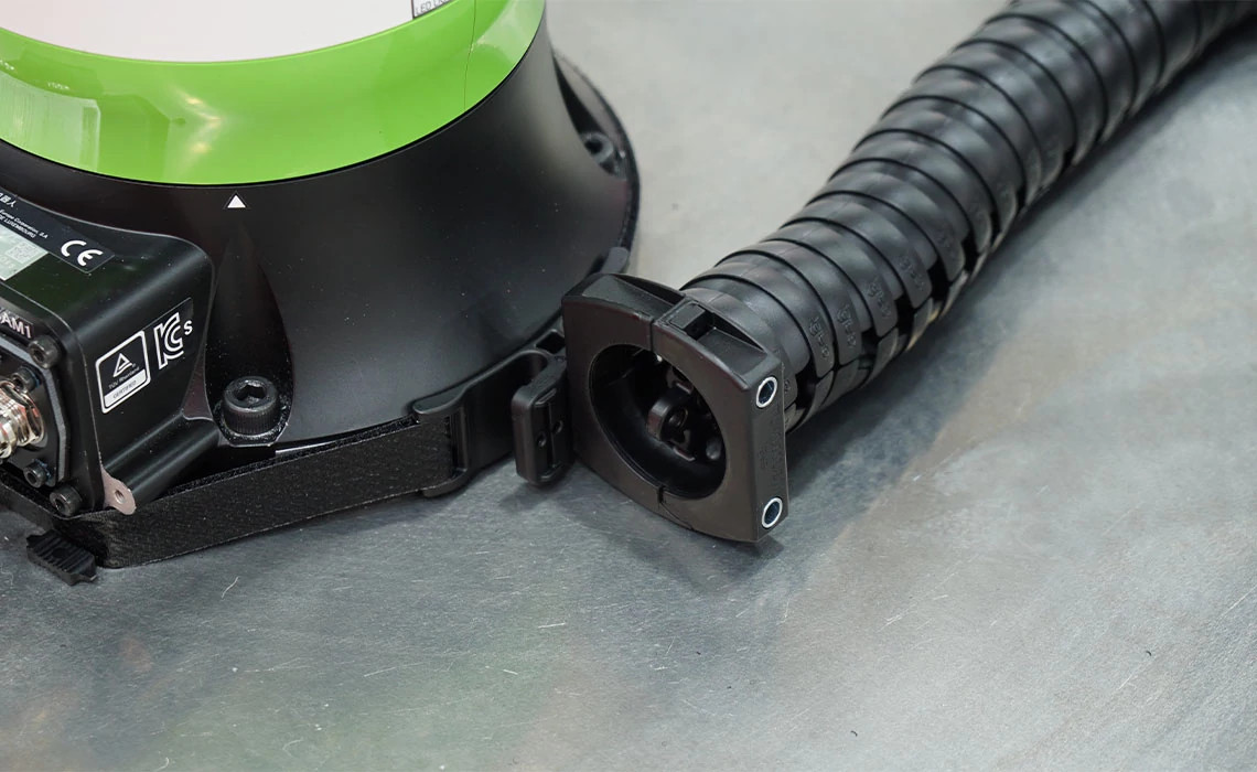 triflex® R dresspacks for Fanuc CRX| igus®