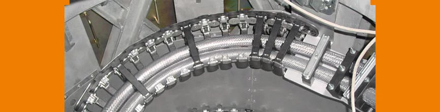 cable carriers with fast rotation