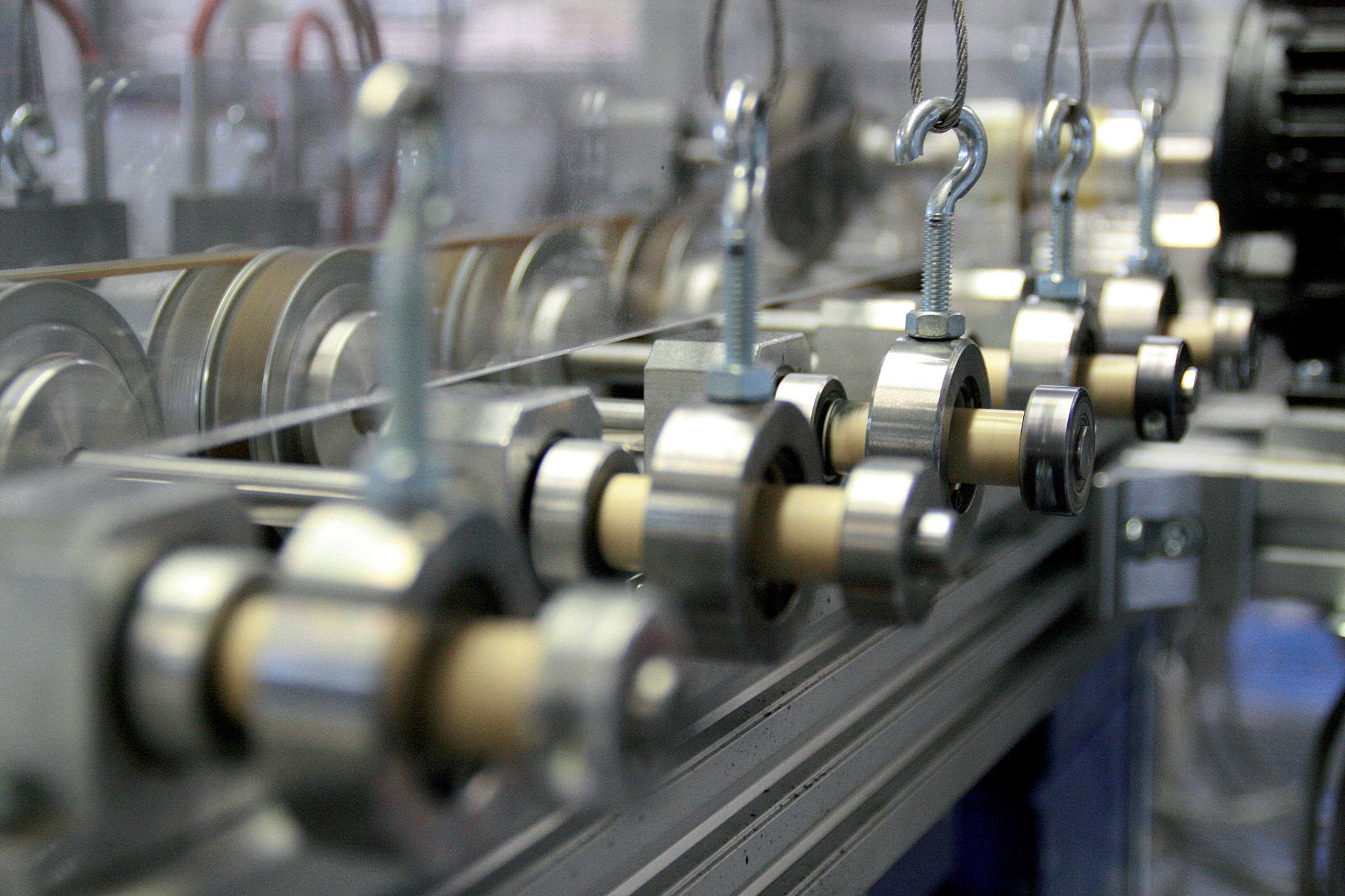 test laboratory for plastic ball bearings | igus® | igus Australia