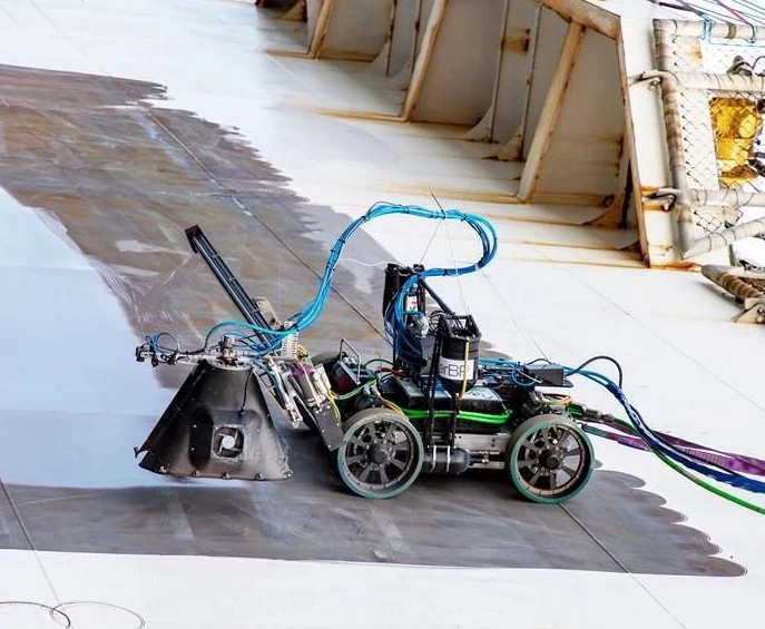 Offshore robots for demanding environments | igus® | igus Australia