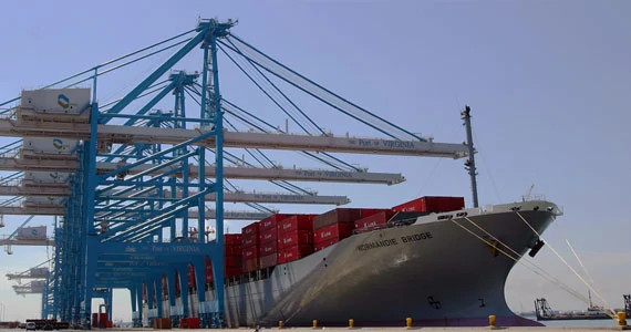 Energy supply systems for shore power supply in ports | igus®