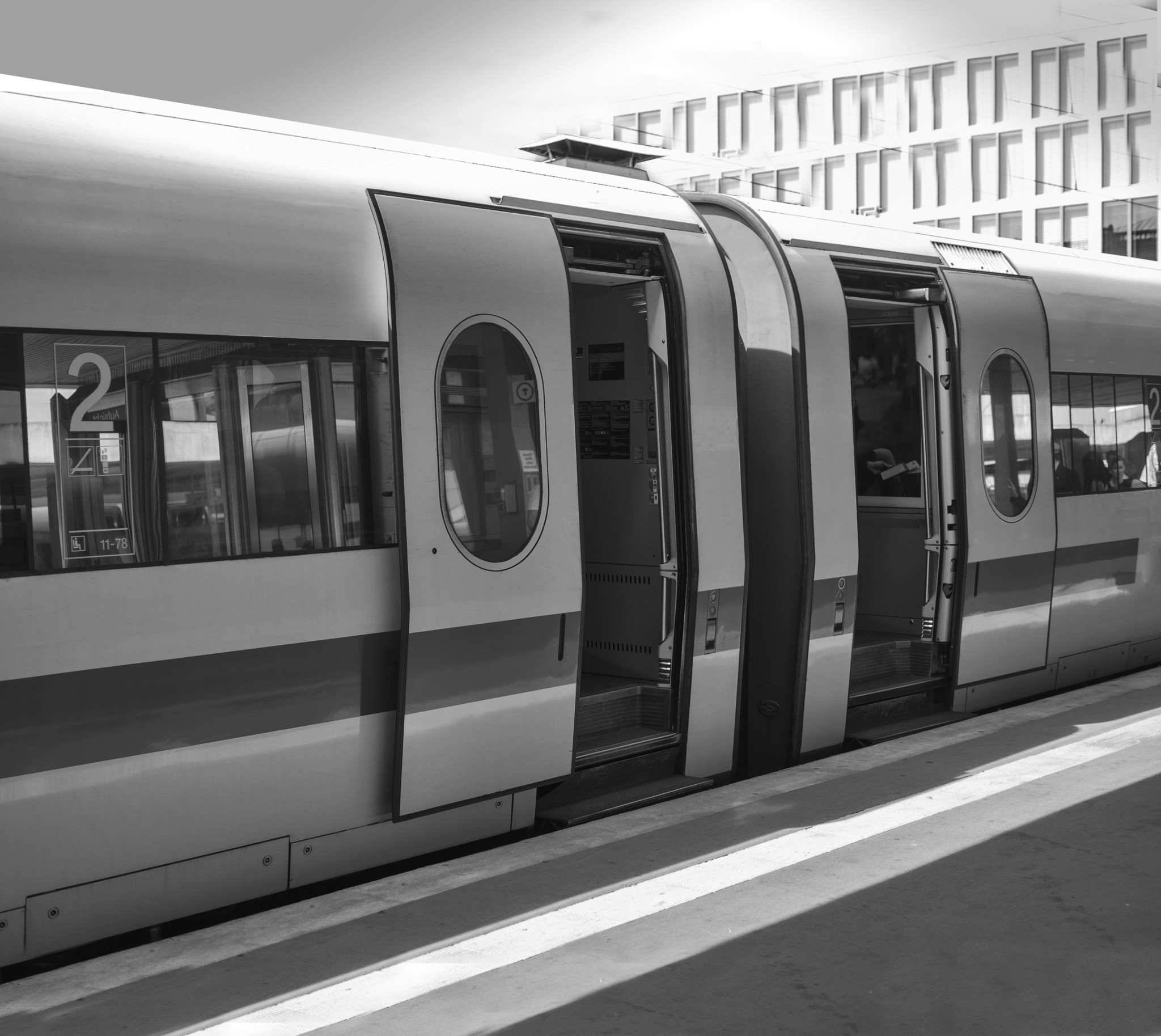 Lead screw technology in railway technology