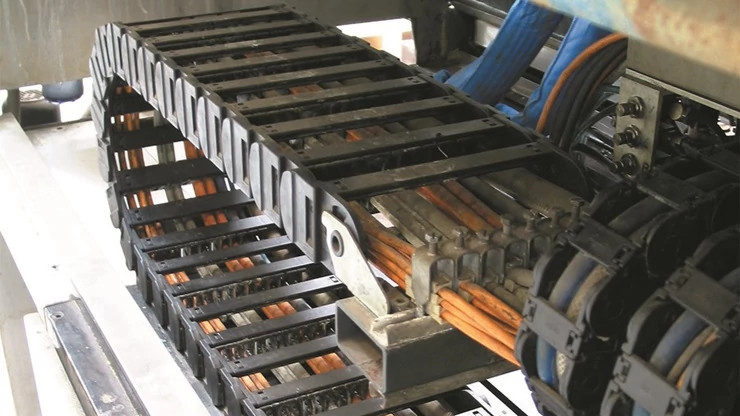 readychain® Pre-Assembled Cable Carriers with Cable | igus®