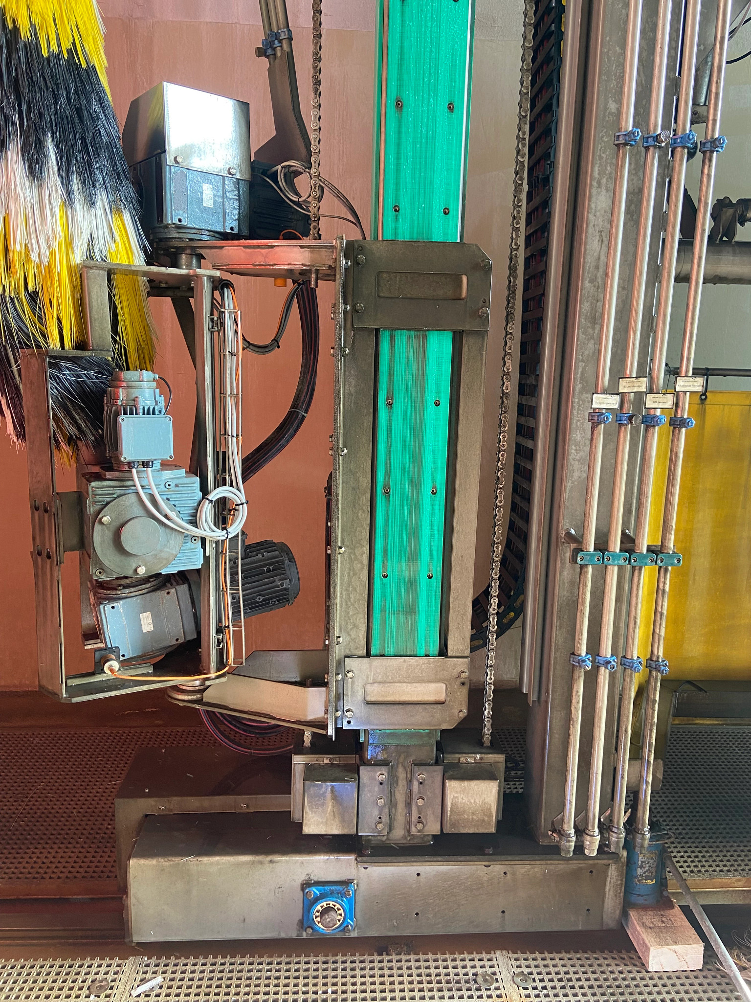 smart plastics News 2023: i.Sense igubal® Sensor | igus®