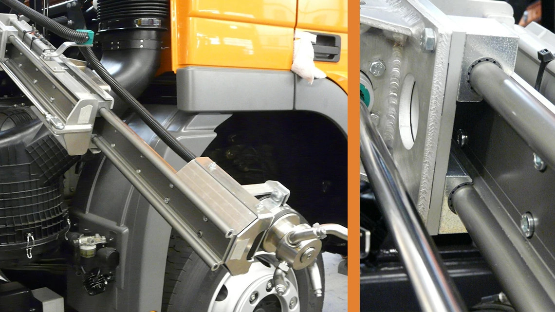 Linear bearings in vehicle for track and tunnel cleaning