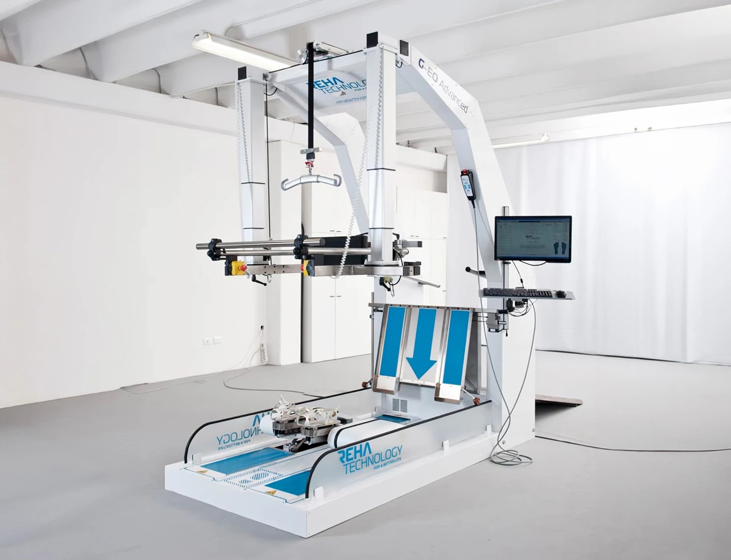 Energieführungskette und Leitungen für Reha-Roboter