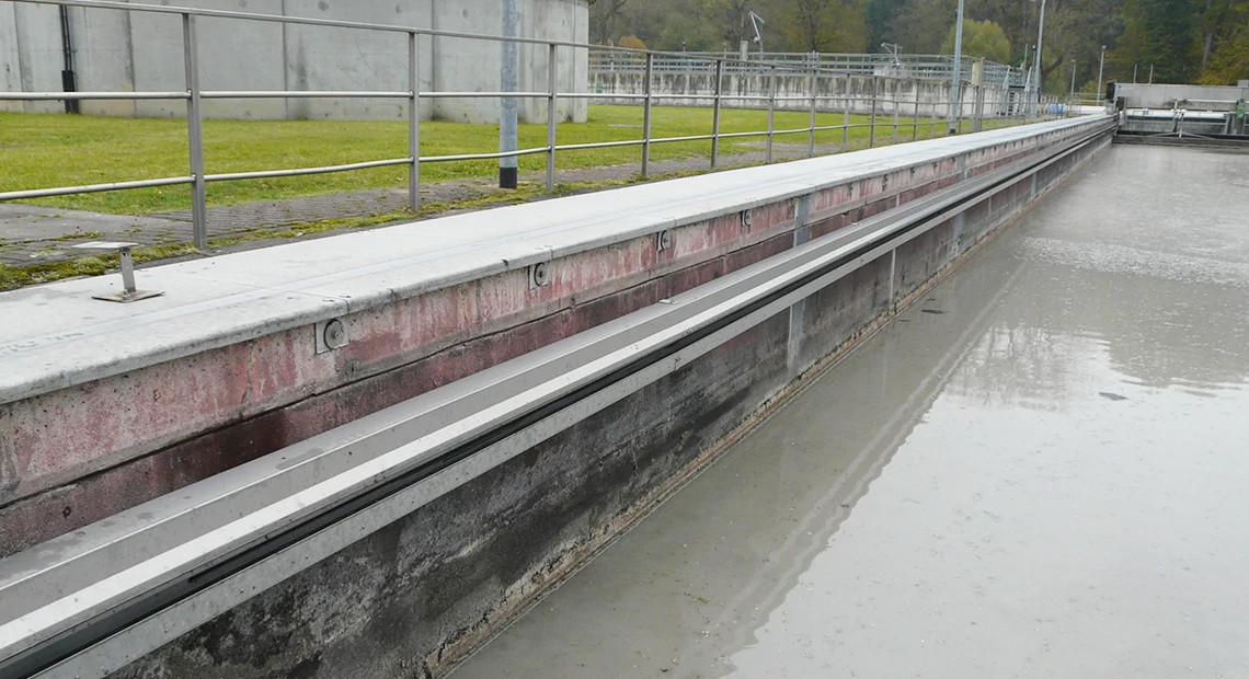 basic flizz® system for scraper bridge in primary clarifiers