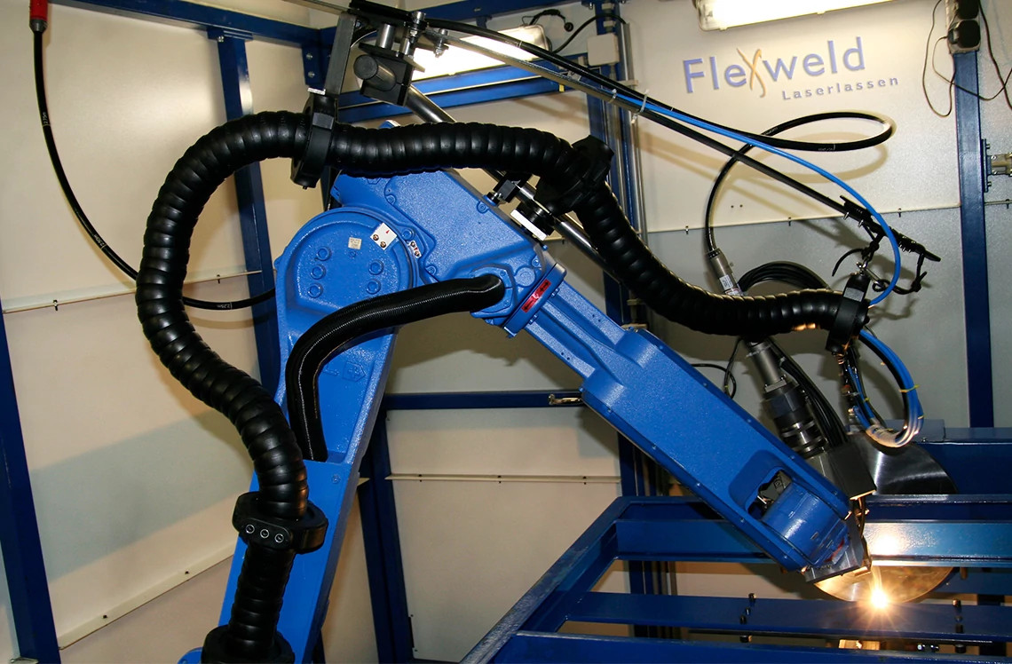 cable carriers for laser welding robot